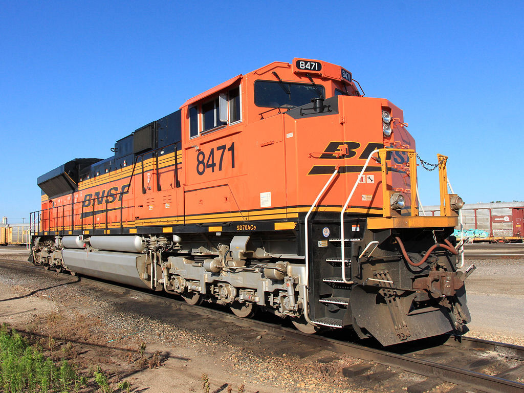 BNSF 8471